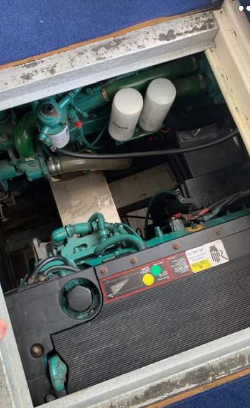 YACHT CRANCHI 40 Feet- 2 CABINS - Henri Captain