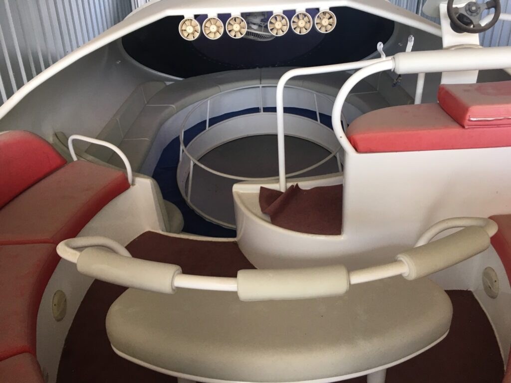 GLASS BOTTOM- LOOKER 32 feet- ALUMINIUM - 320 hp - Henri Captain