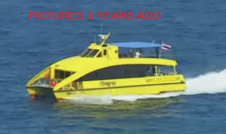 POWER CATAMARAN 72 FEET- 2 DECKS- 80 passengers - Henri Captain