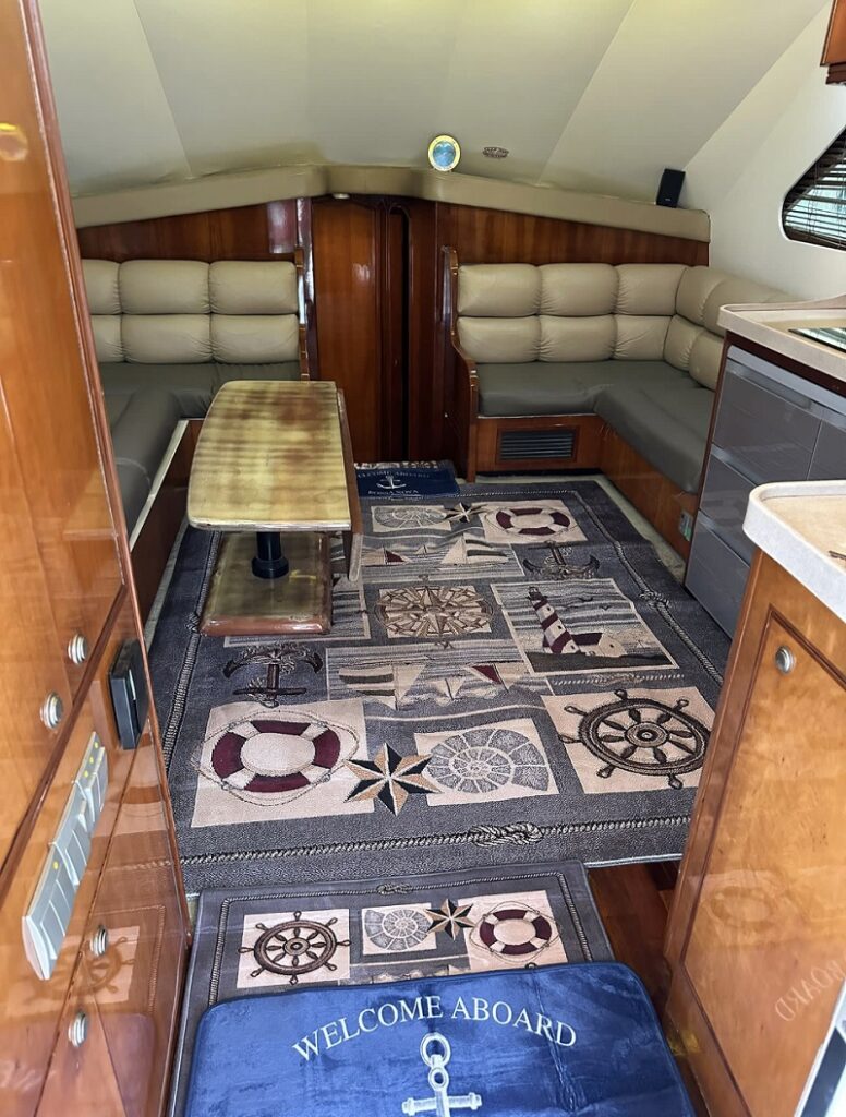 FISHING YACHT LUHRS 46 FEET- 2 CABINS - Henri Captain