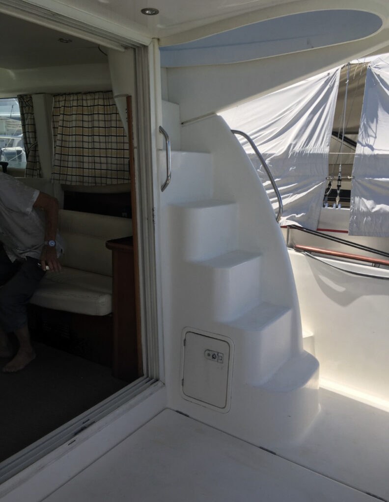 YACHT JEANNEAU PRESTIGE 32- 2 CABINS - Henri Captain