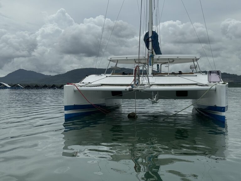 CATAMARAN CATATHAI 34 OPEN-3 cabins - Henri Captain