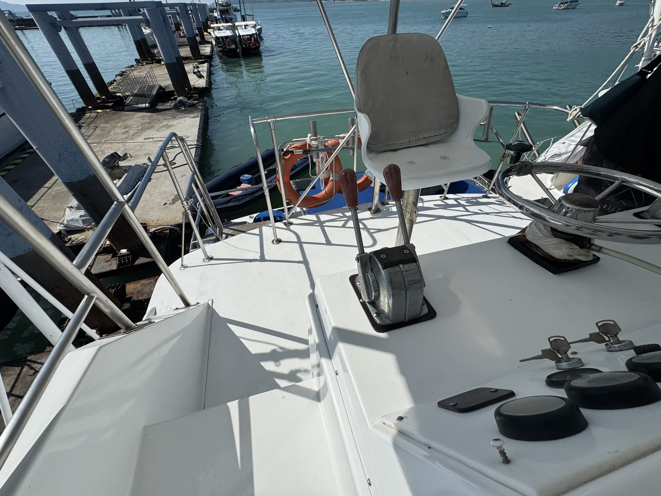 CATAMARAN VOYAGE 50 FEET- 4 CABINS - Henri Captain